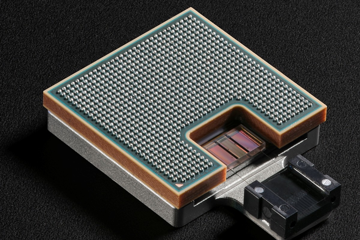 ICT Business | IBM to Speed Up GenAI with Optics Solution