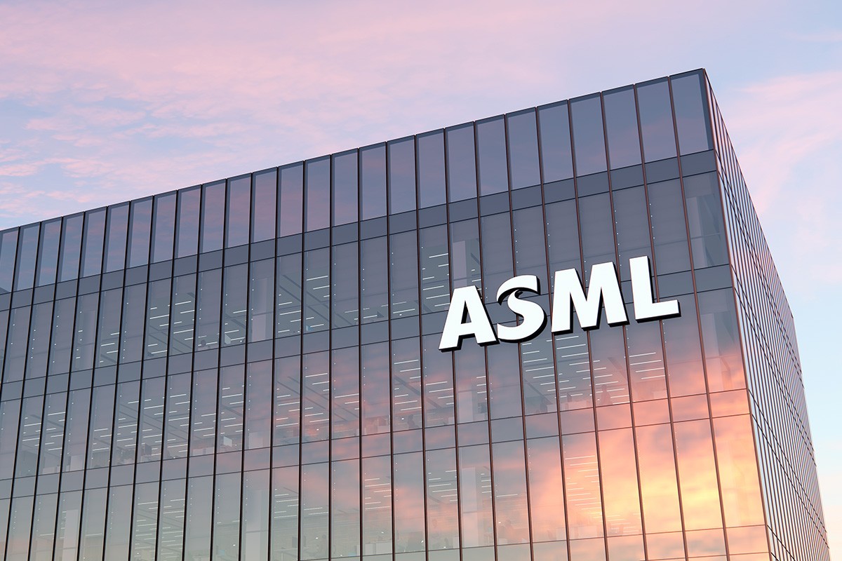 ICT Business | ASML Plans to Keep Operations in the Netherlands